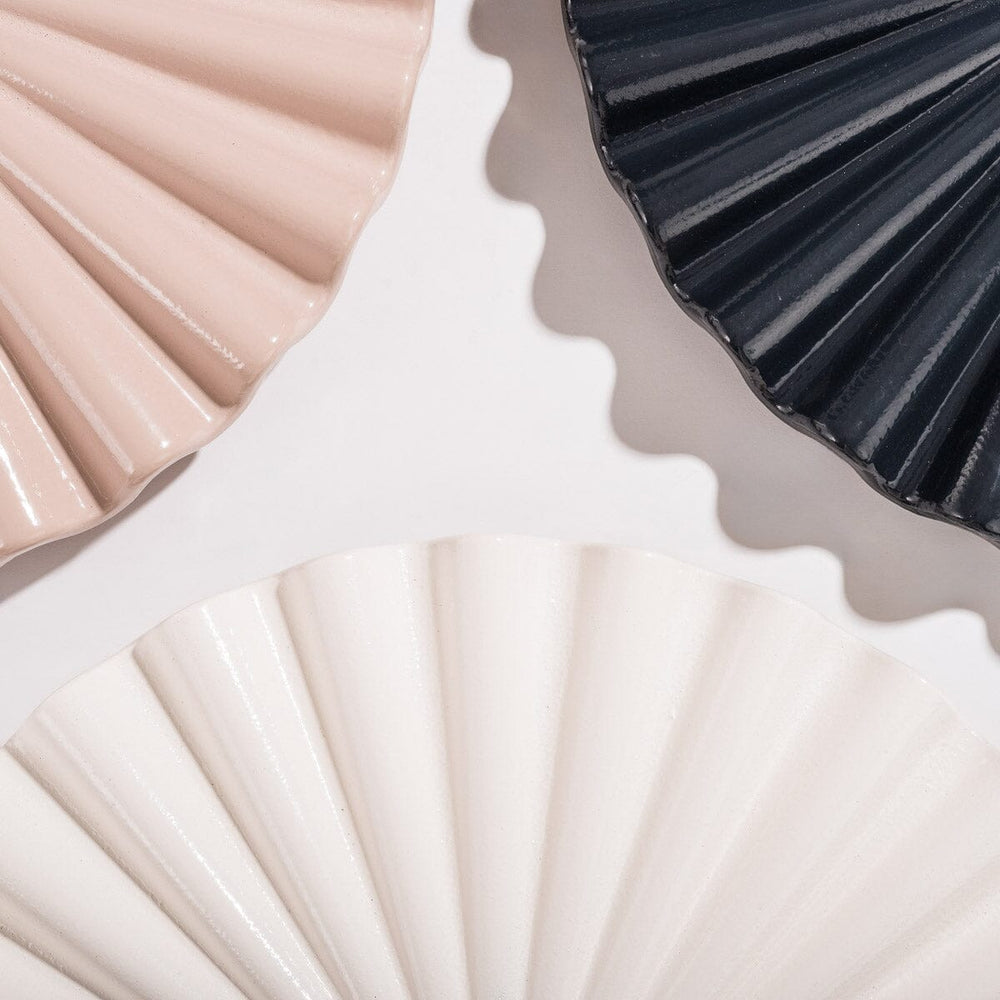 The XL Clamshell Base - 90 lbs - Antique White | Business & Pleasure Co.