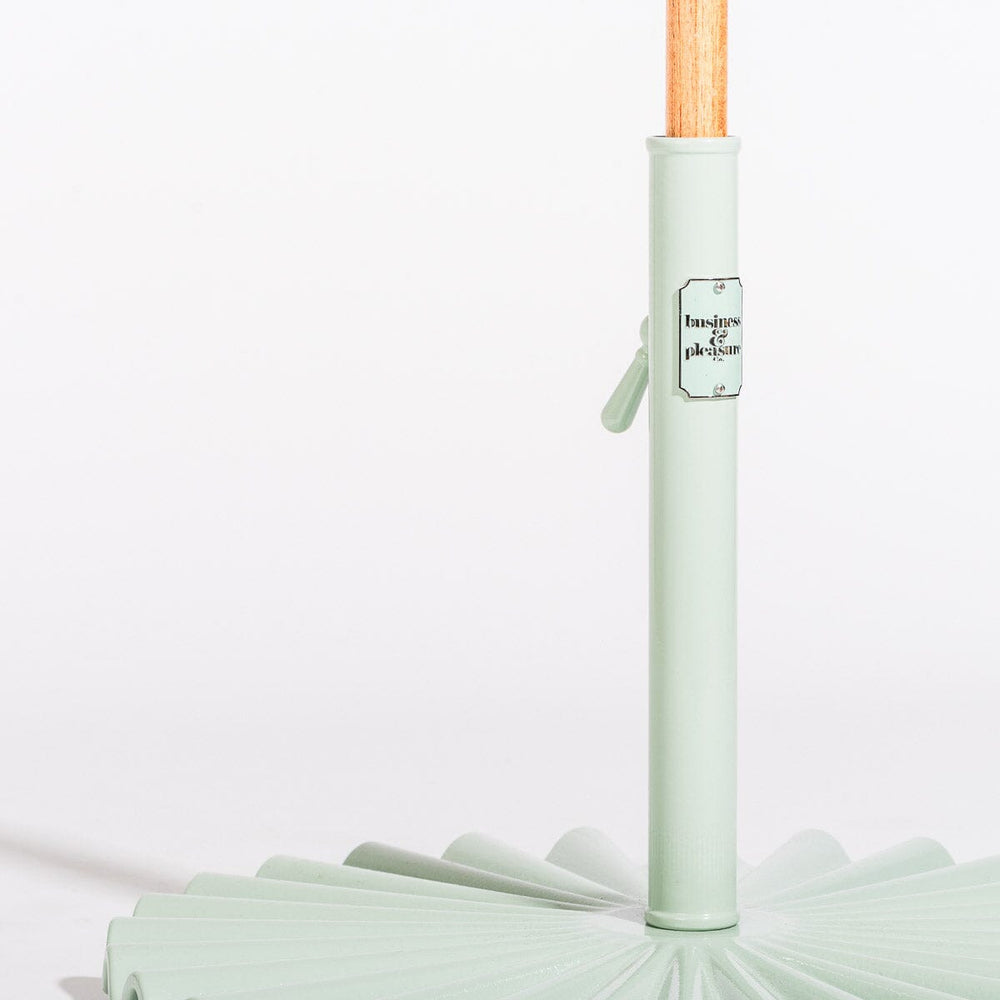 The Clamshell Base - 55 lbs - Sage | Business & Pleasure Co.