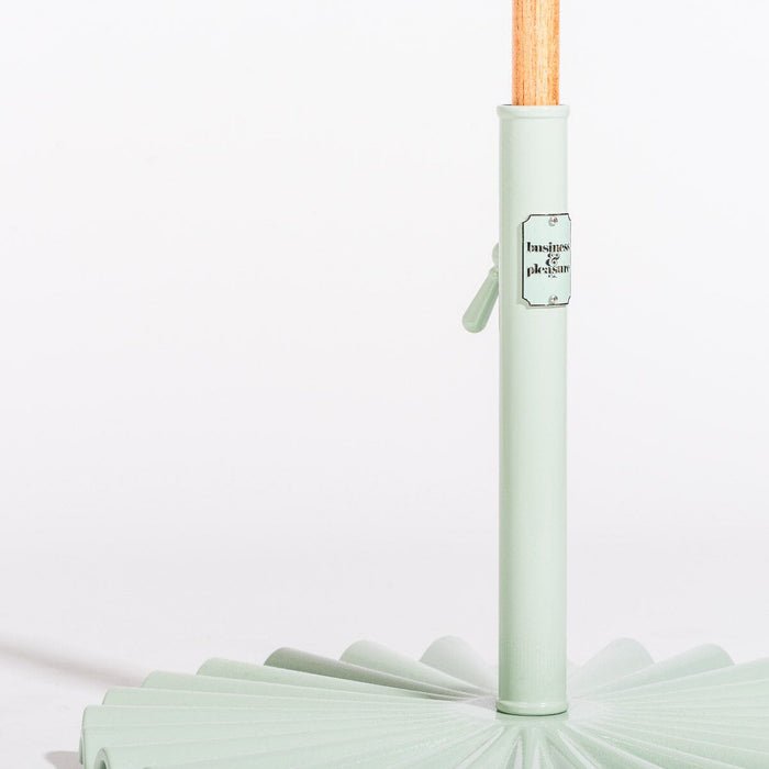 The Clamshell Base - 55 lbs - Sage | Business & Pleasure Co.