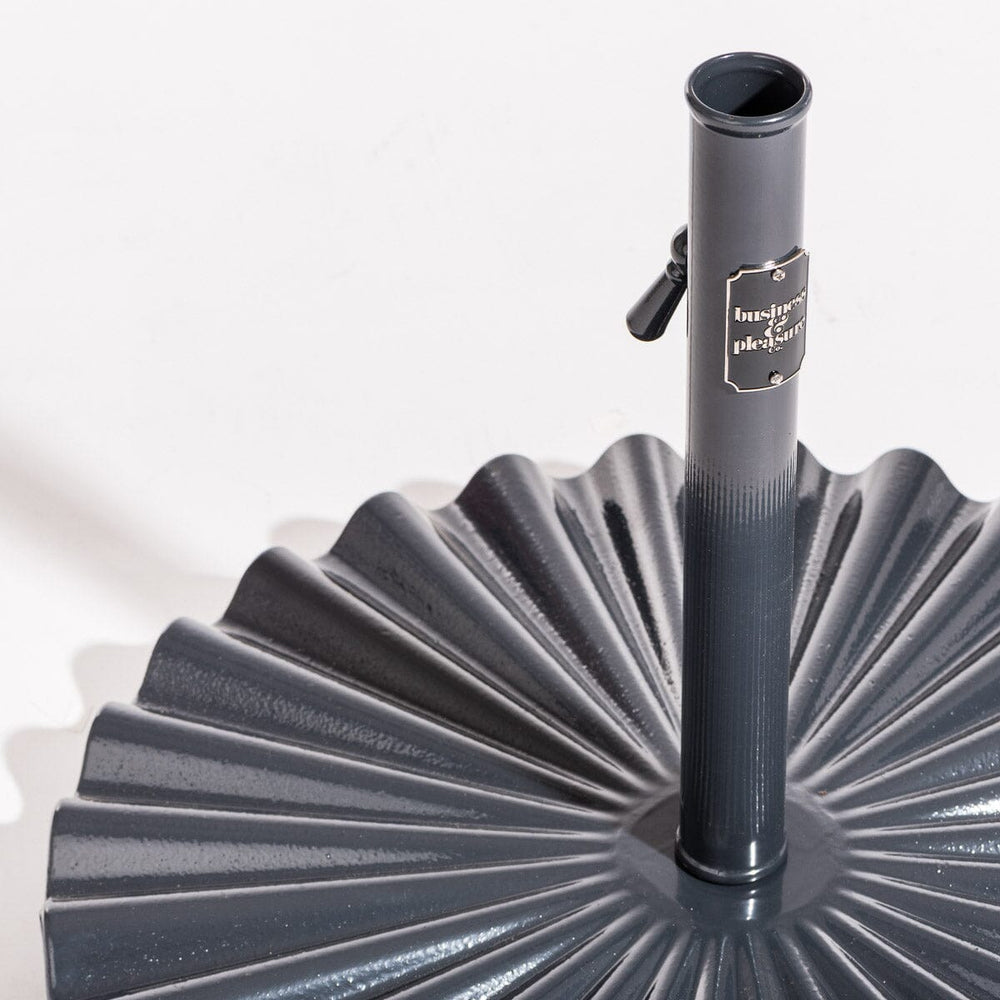 The Clamshell Base - 55 lbs - Vintage Black | Business & Pleasure Co.