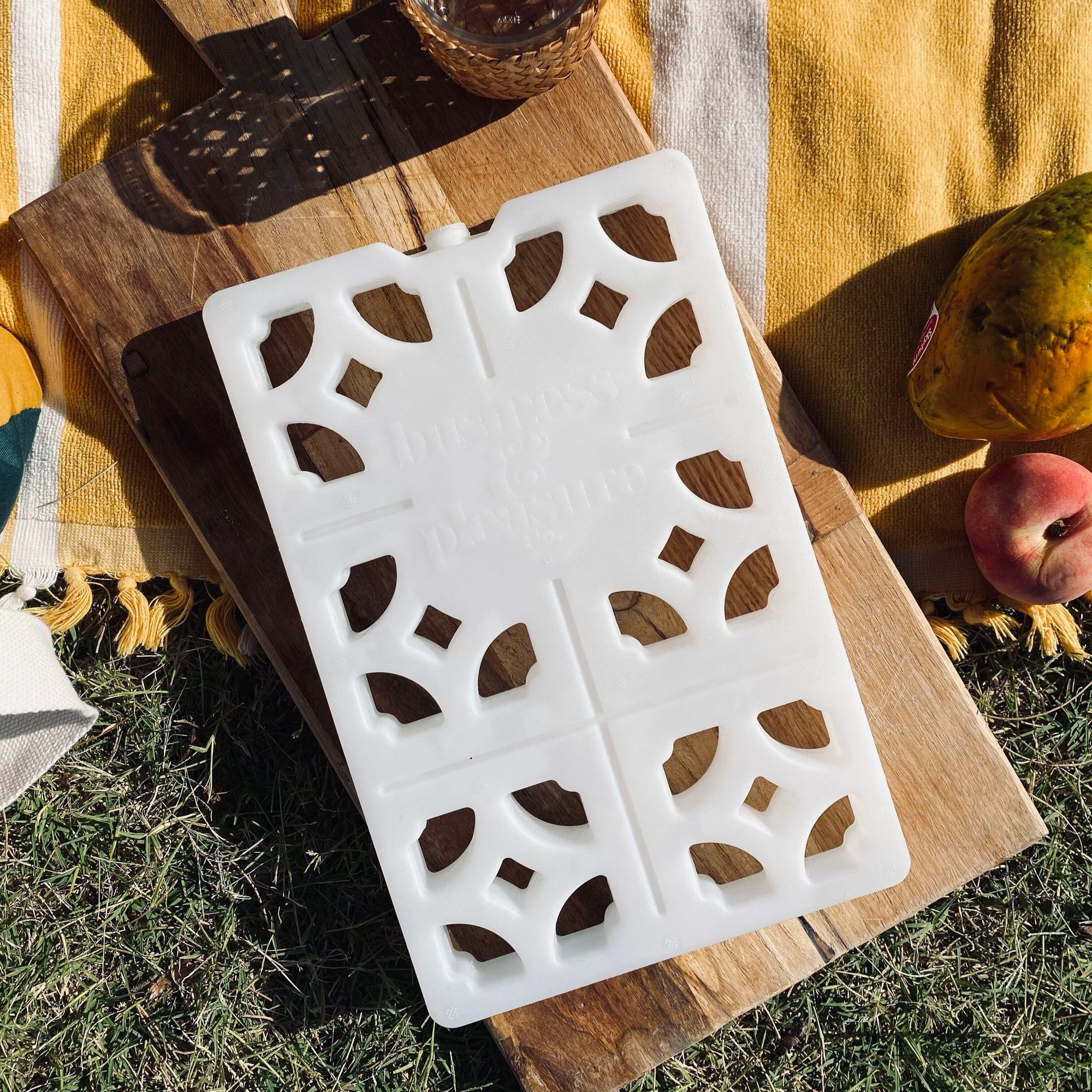 The Breeze Block Ice Pack - Antique White | Business & Pleasure Co.